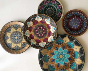 Dot Mandala Art Designs on ceramics with acrylic paints - Trendy Art Ideas
