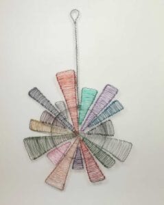 Self-taught sculptor makes wire sculptures by twisting steel wires